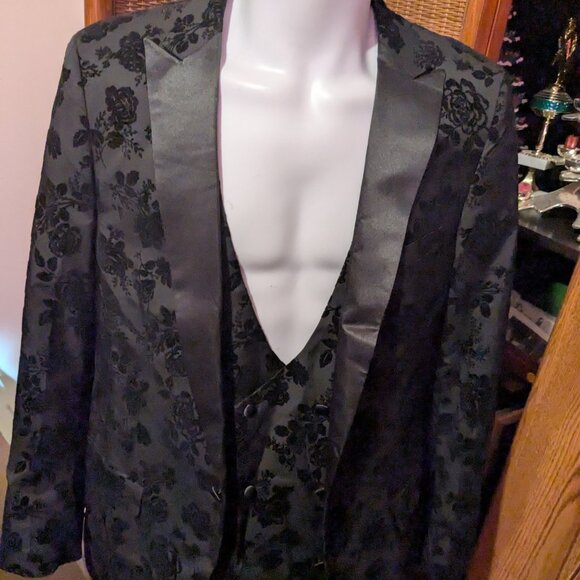 Unknown | Suits & Blazers | Black Tuxedo Velvet Rose Jacket And Vest ...